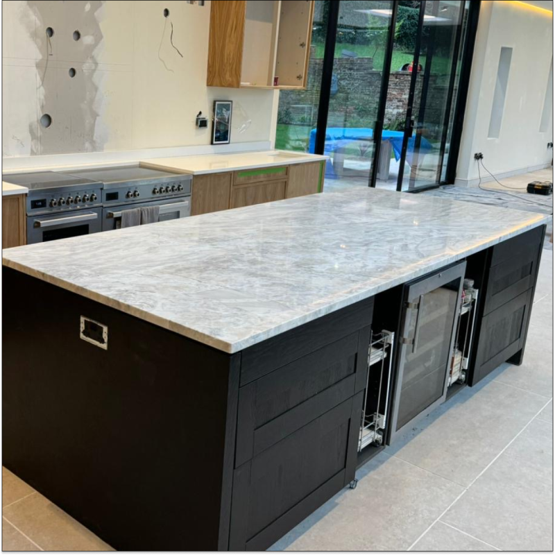 How to Safely Cut Quartz Worktops - Amigos Stone